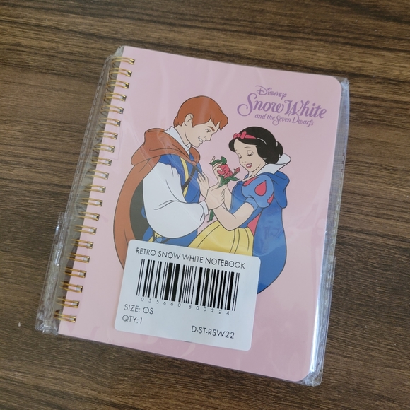 Disney | Office | Cakeworthy Snow White Retro Notebook Disney New ...